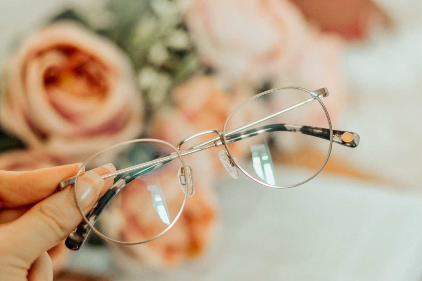 Find your perfect frames with Bloobloom free home try-on - BEFFSHUFF