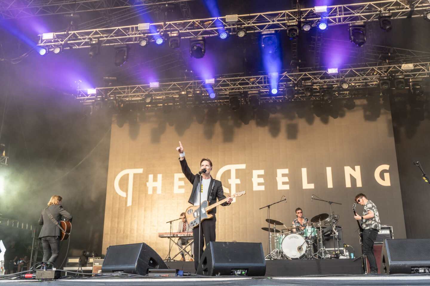 Review: Feeder, Jake Bugg and The Feeling at Trentham Live - BEFFSHUFF